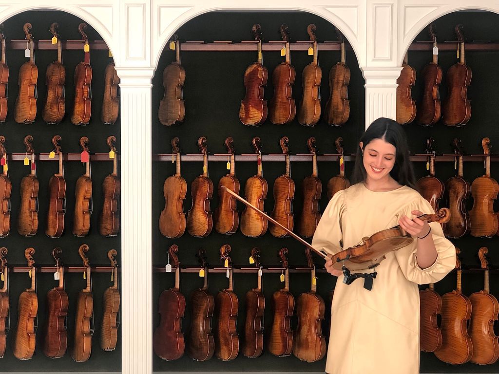 2021 Menuhin Competition Winner Receives Prize - J & A Beare